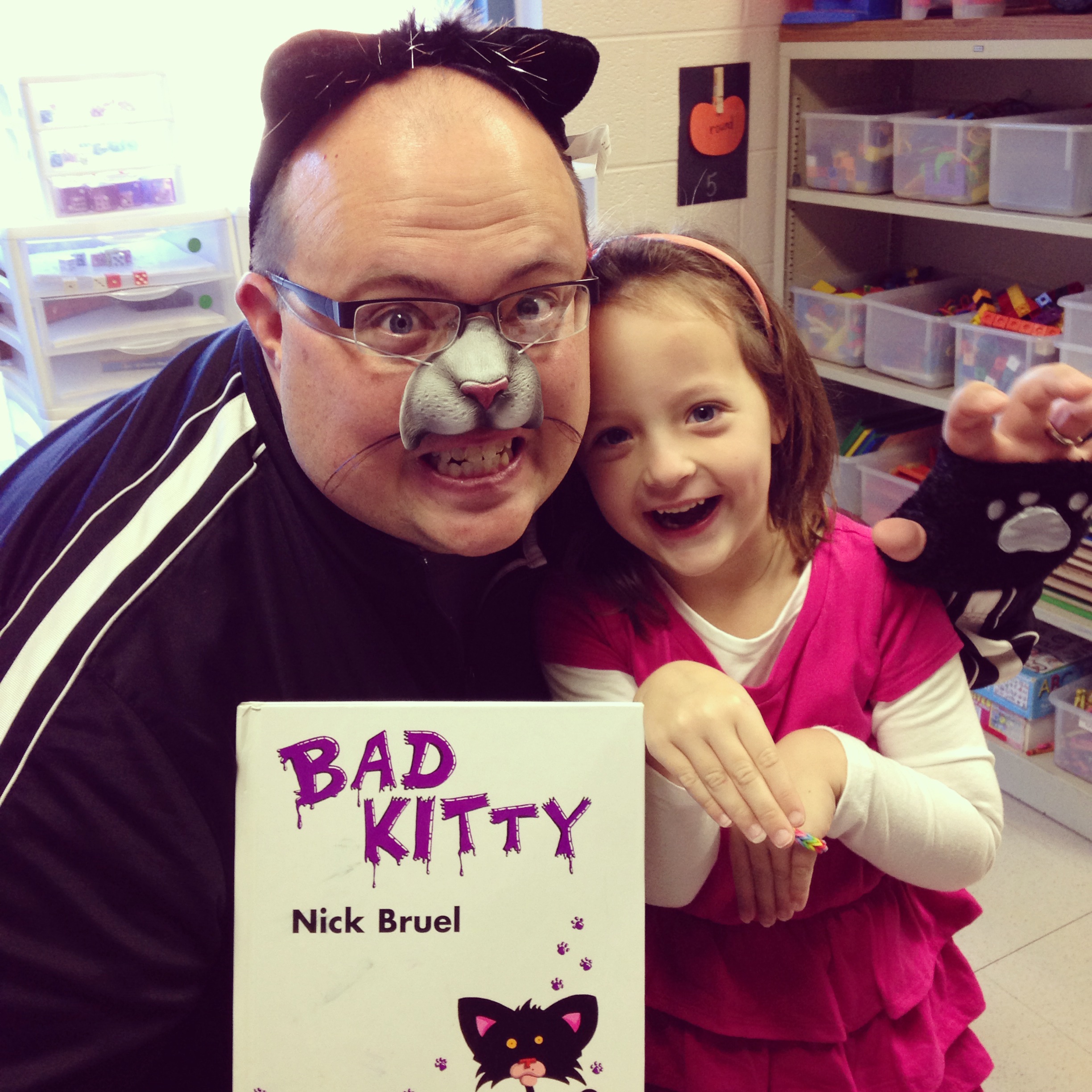 Izzy Stories – Bad Kitty – Till We Are Home
